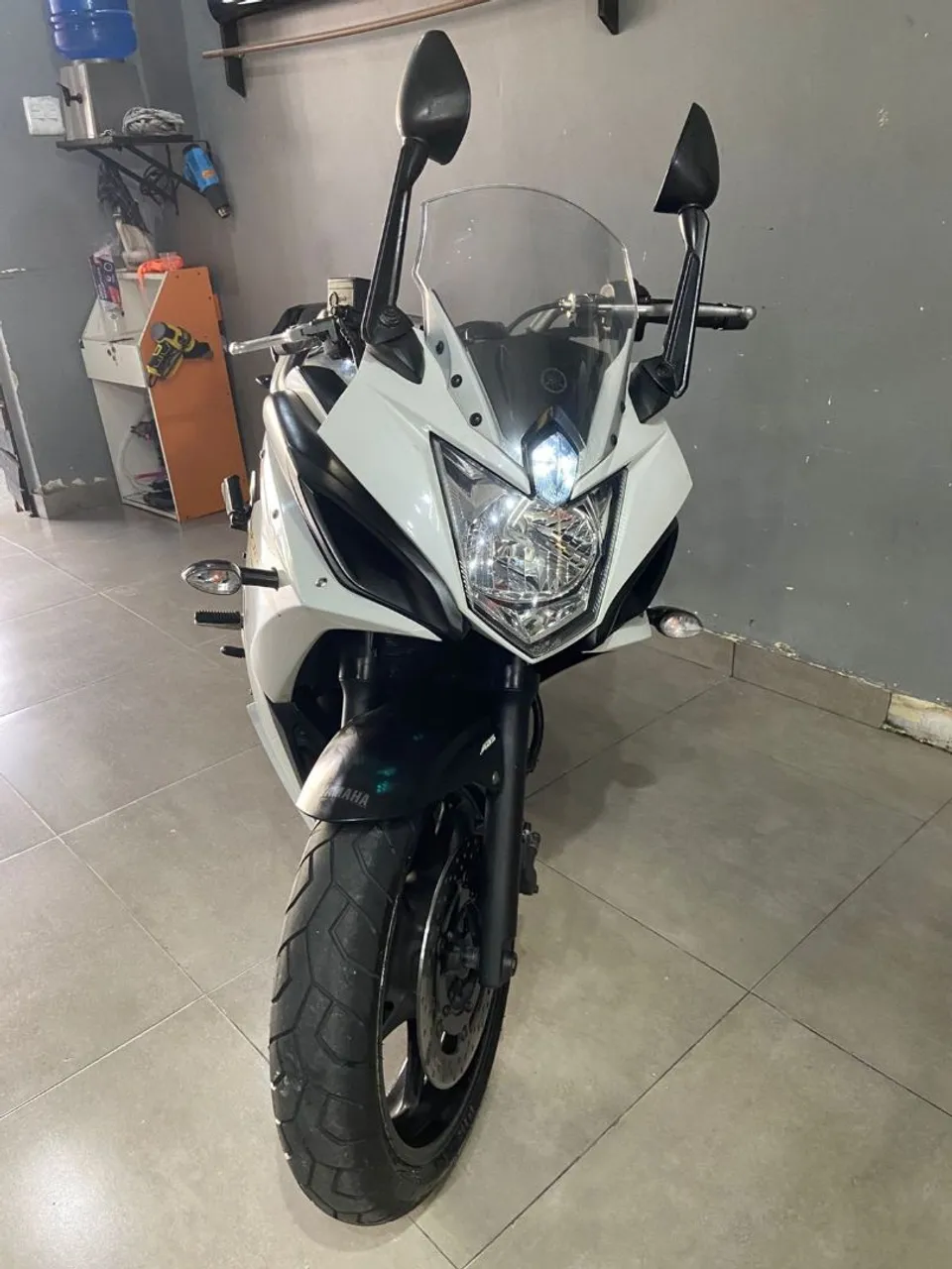 Motos Yamaha XJ6 no Brasil
