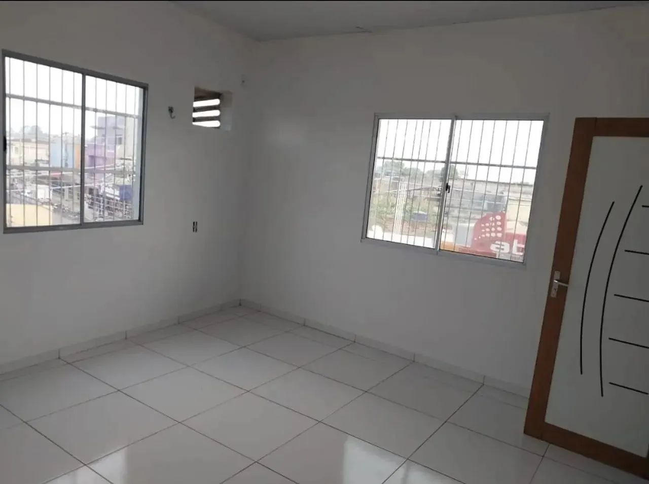 Prédio em Itacoatiara com 6 salas e 2 apartamentos residencial ...