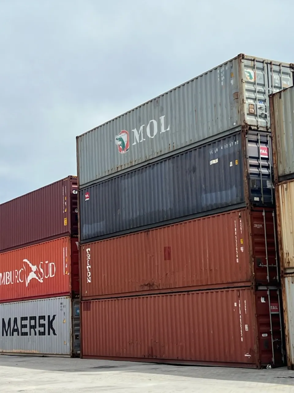 "container naval" no Brasil