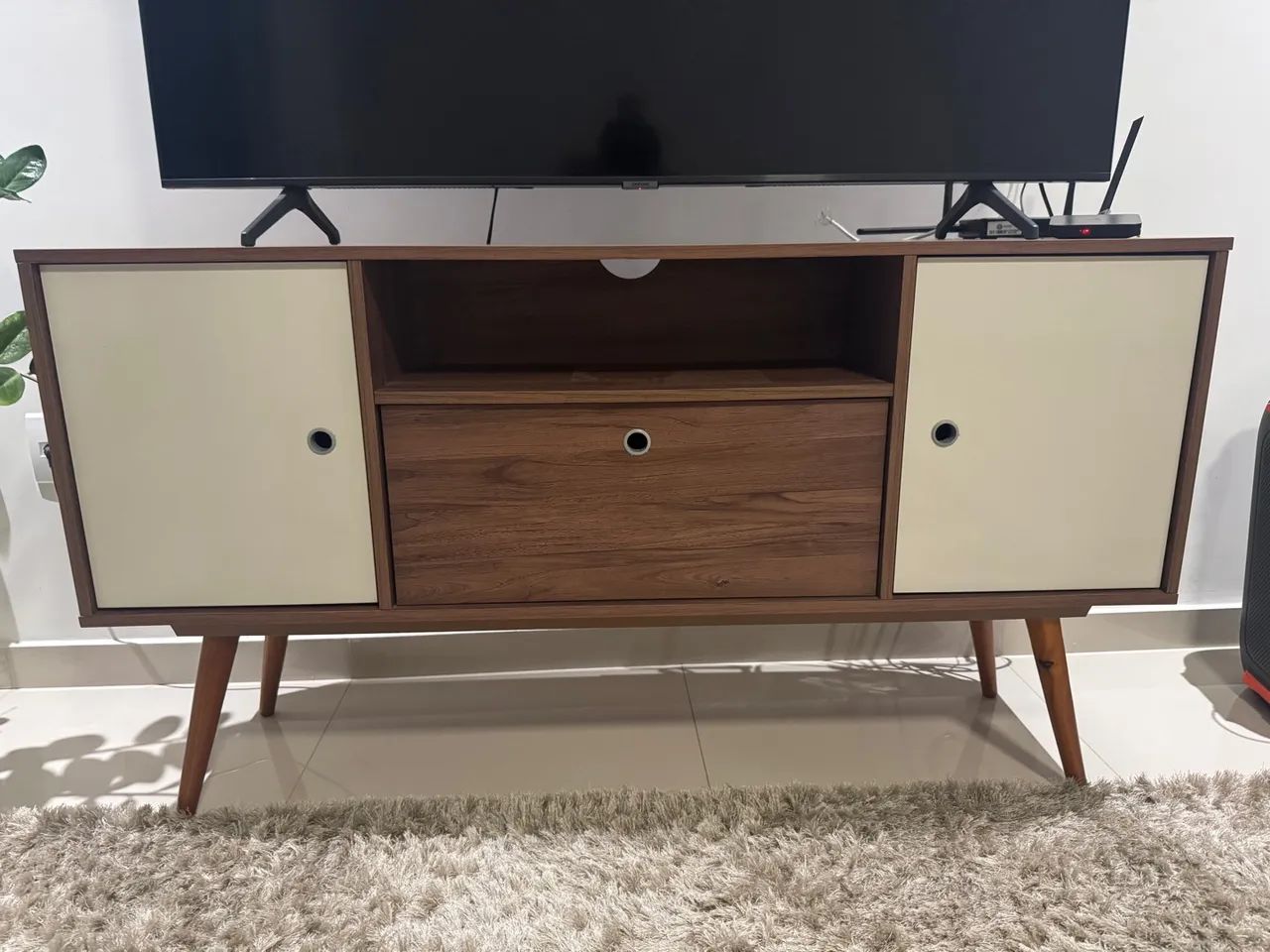 Rack de TV em mdf com design moderno - Racks e Painéis - Itaperuna ...