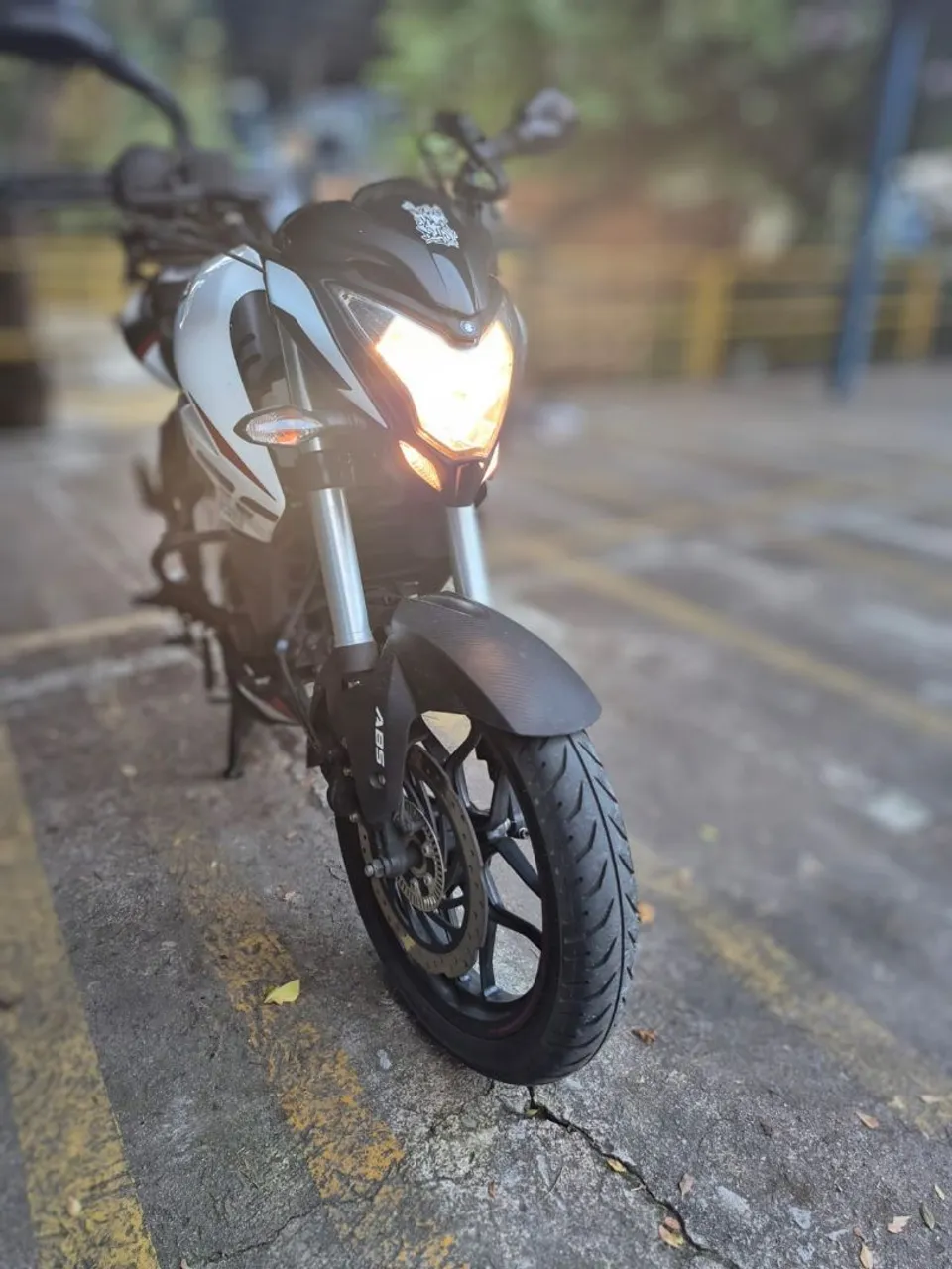 Motos Bajaj Dominar 200 no Brasil
