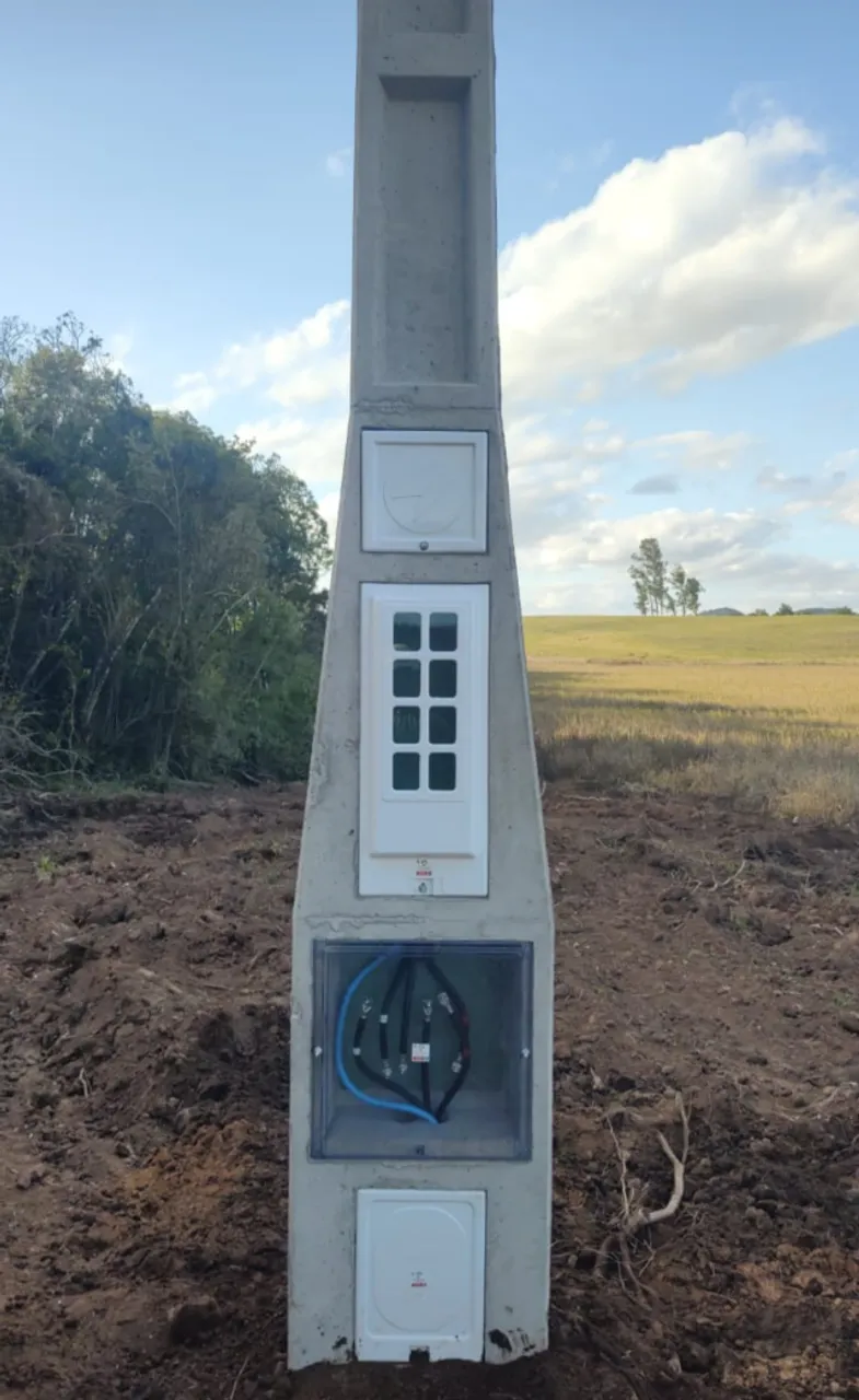 "poste padrao energia" - Instalações Elétricas e Hidráulicas no Brasil