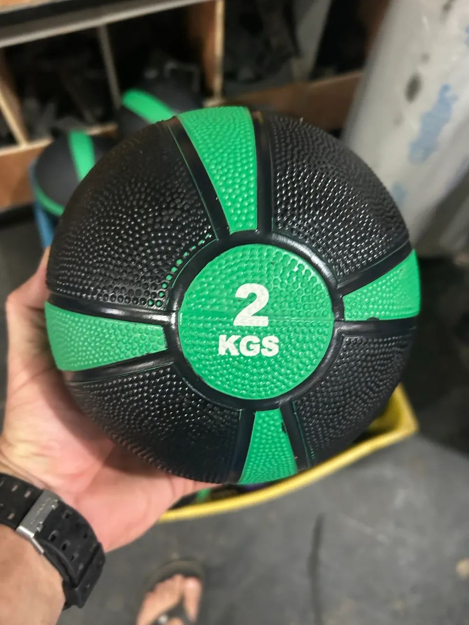 Medicine ball 1,2,5,6 kilos - Academia e Exercícios - Nossa Senhora da ...