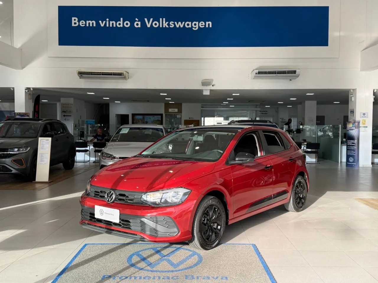 Volkswagen Polo TRACK FIRST EDITION 1.0 FLEX 12V 5P Usados e Novos