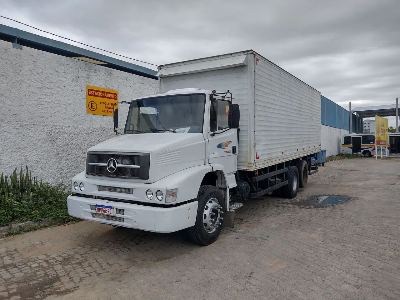 Caminhão Mercedes Benz 1620 Truck - Caminhões - Eldorado, Serra ...