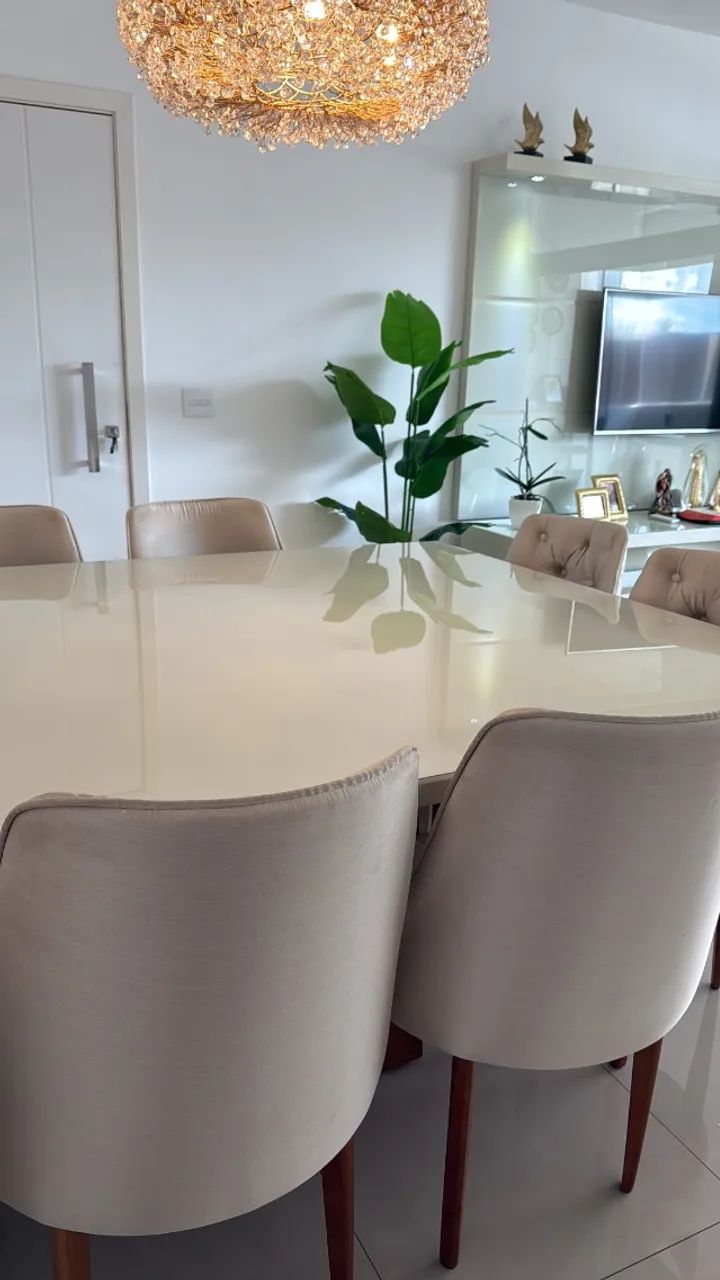 Mesa Jantar 1,50x1,50 com laqueado em vidro verde off em pés em madeira ...