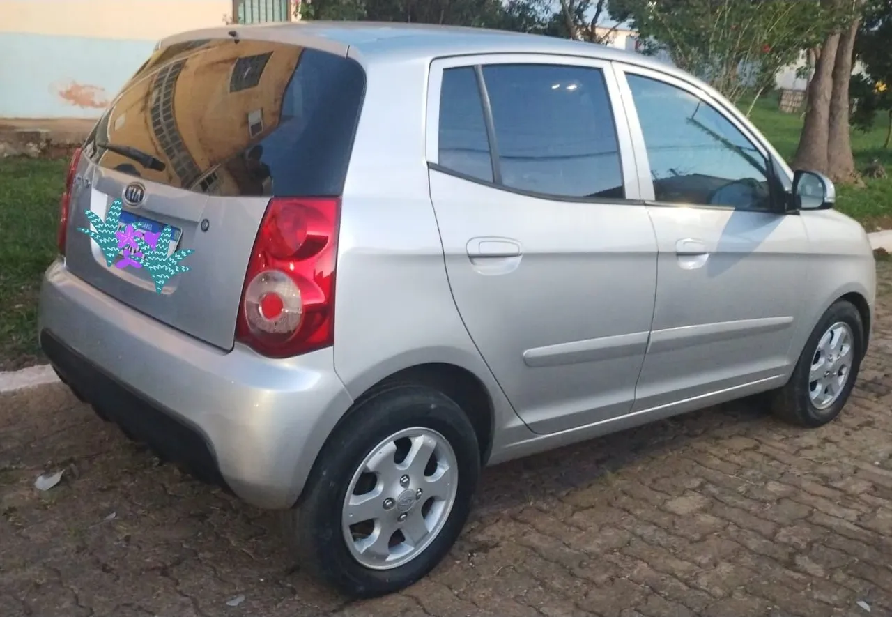 KIA MOTORS PICANTO 2010 Usados e Novos