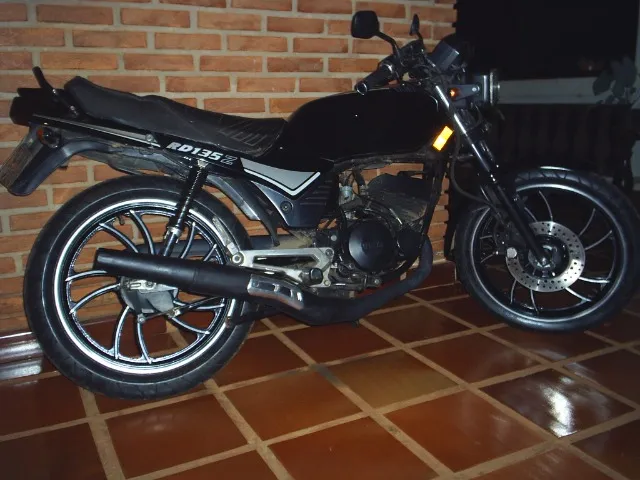 Motos YAMAHA RDZ no Brasil