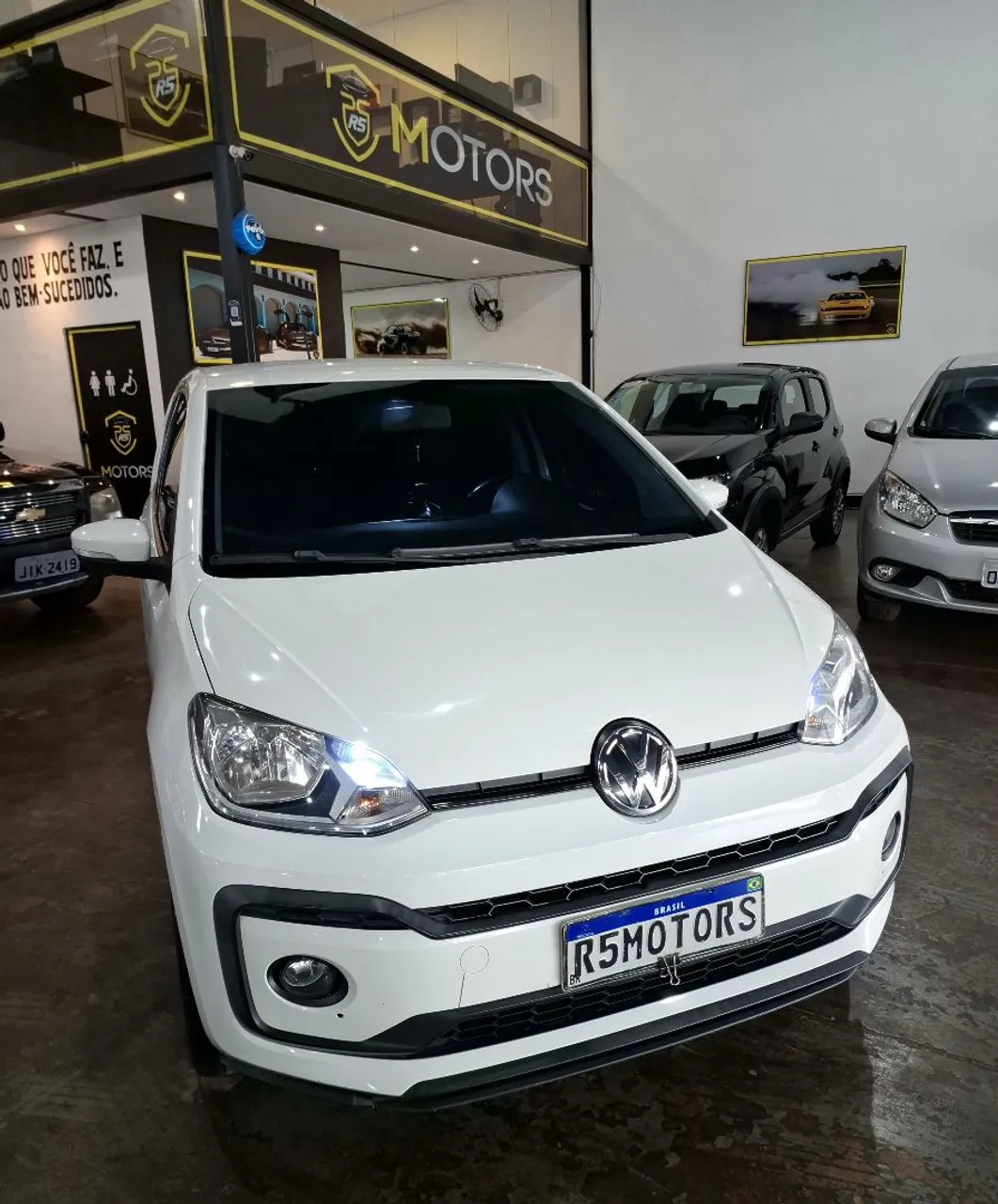 VOLKSWAGEN UP! 2018 Usados e Novos