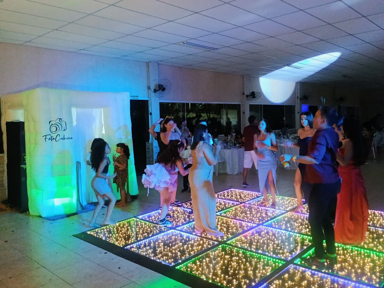 "pista paris" no Brasil