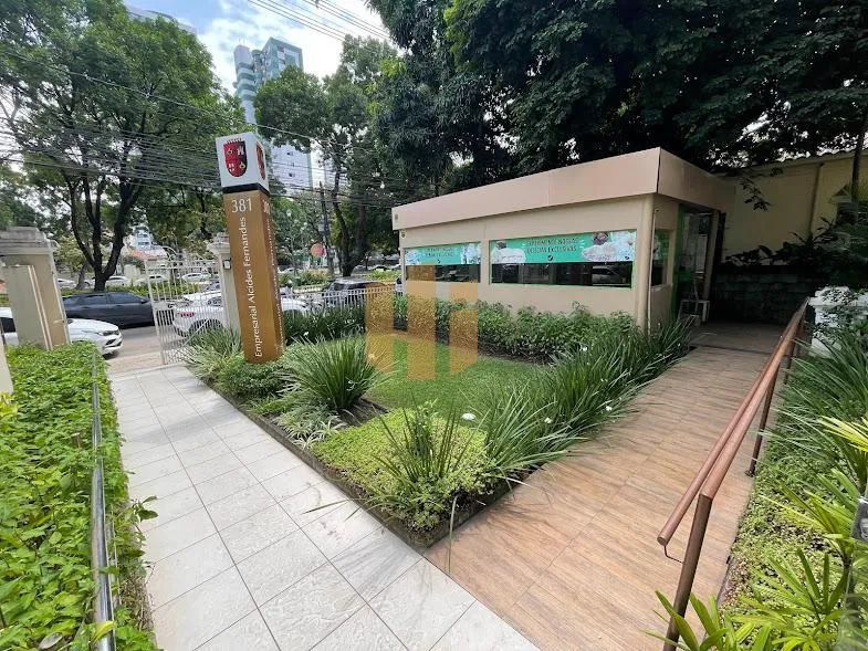 Sala comercial com excelente localização no bairro de Casa Forte ...