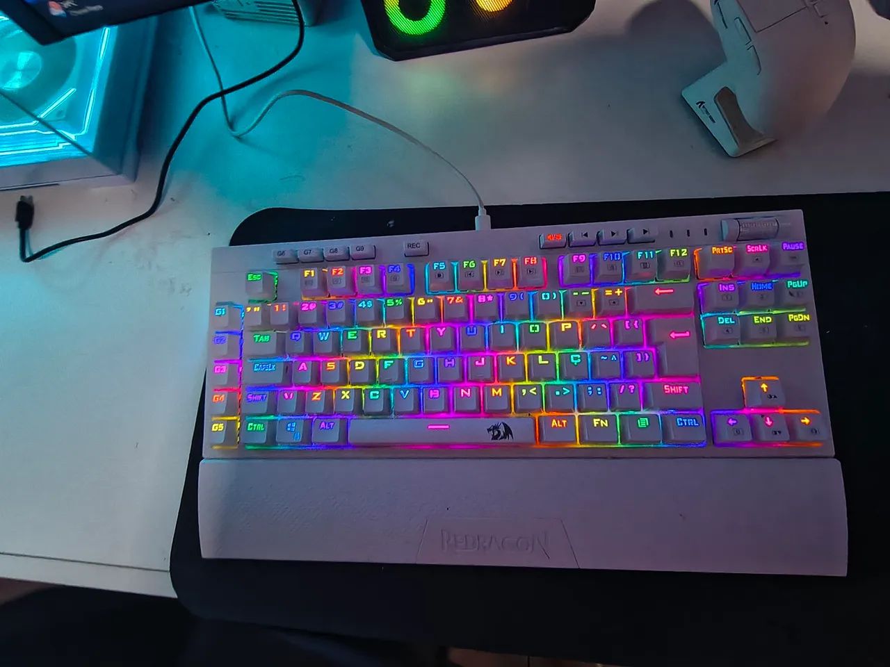 Pc completo (mesa,cadeira,etc) - Computadores e Desktops - Santa Cruz ...