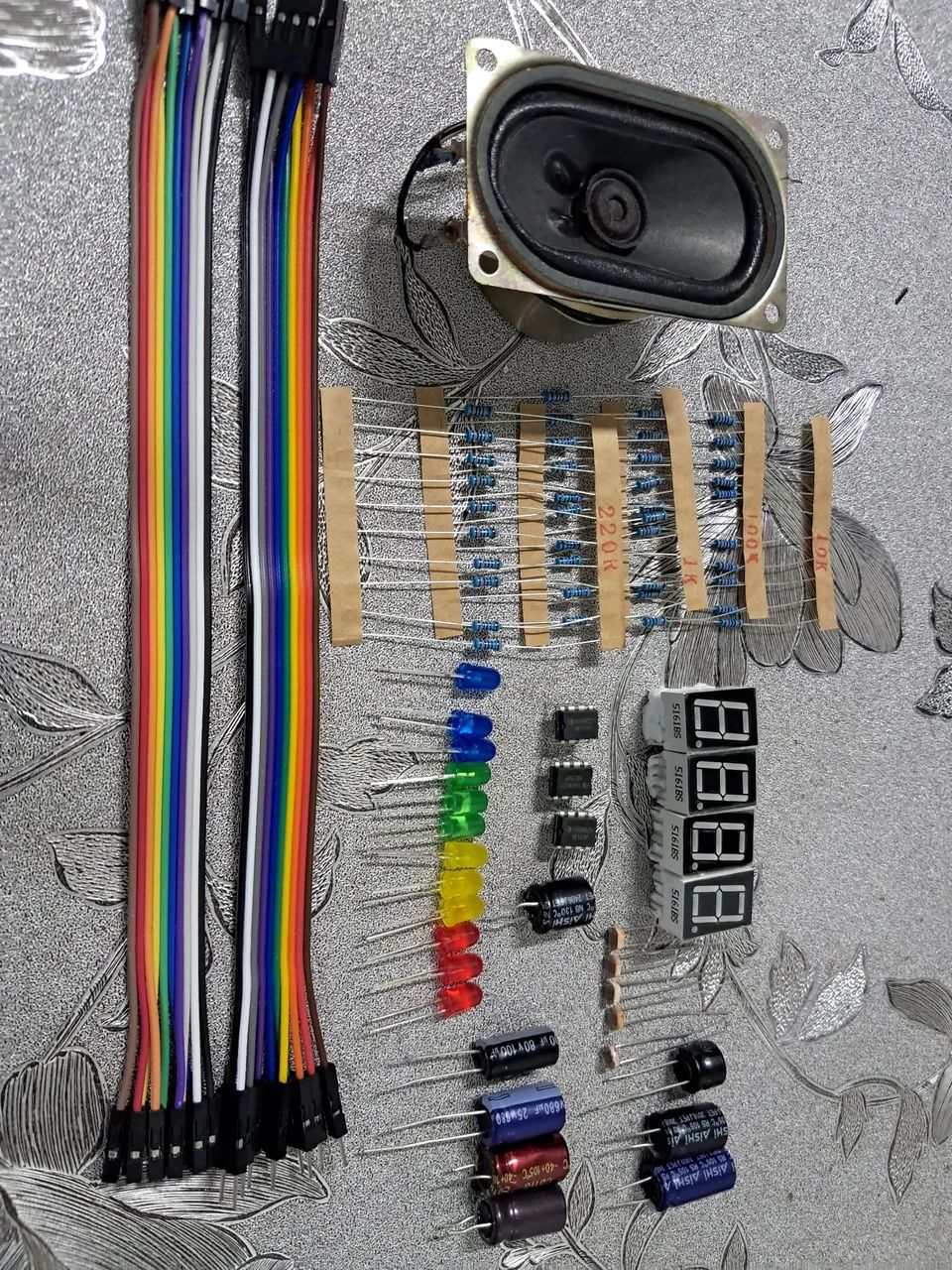 Kit Placa Uno R3 smd com cabo e componentes eletrônicos - Peças de ...
