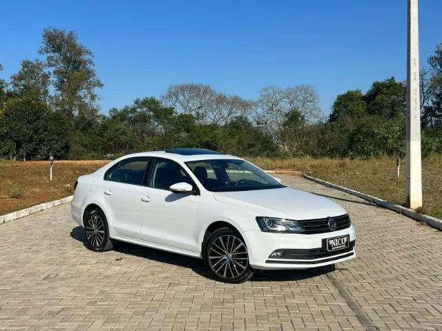 VOLKSWAGEN JETTA 2017 Usados e Novos