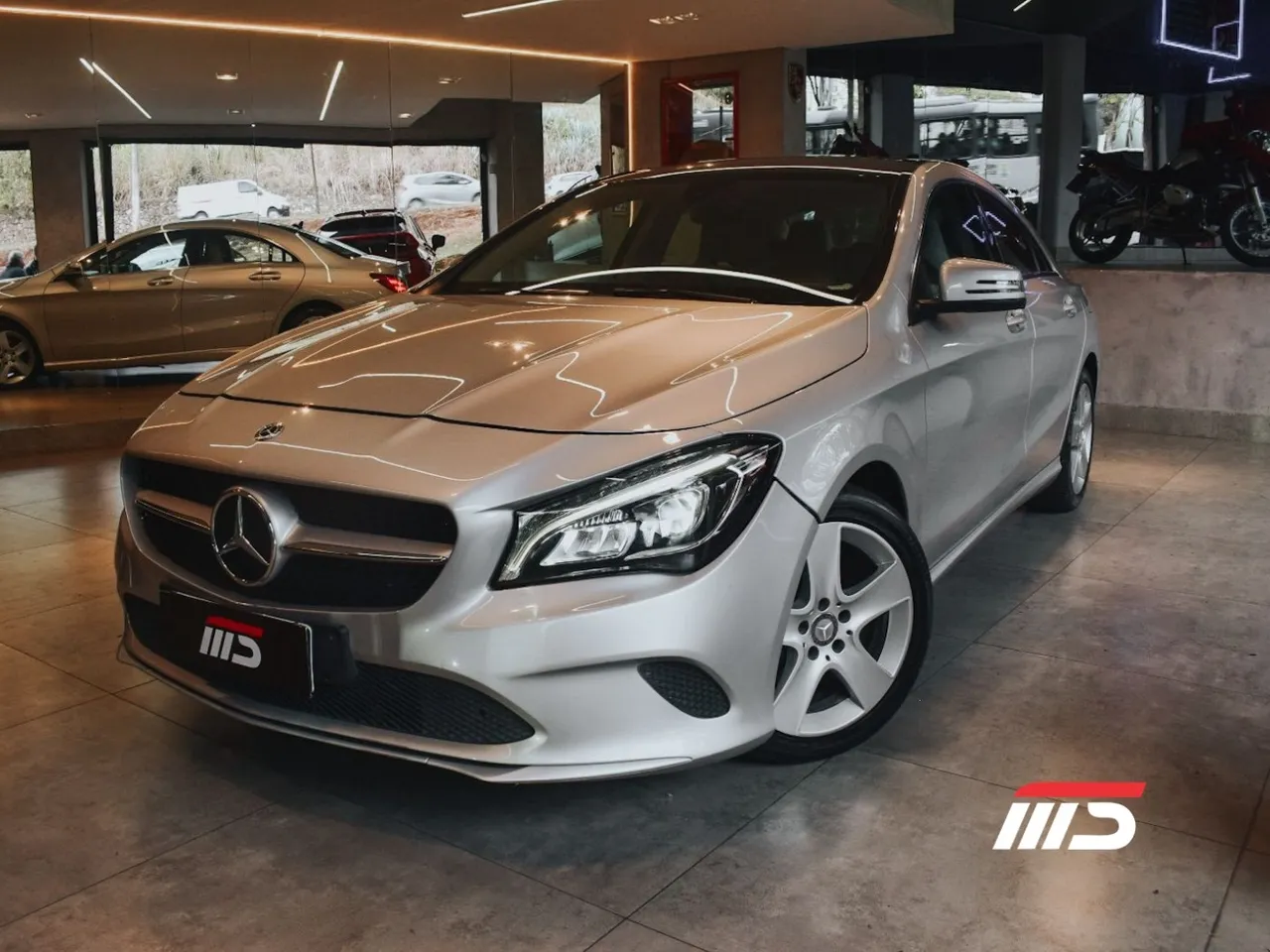MERCEDES-BENZ CLA-180 2018 Usados e Novos