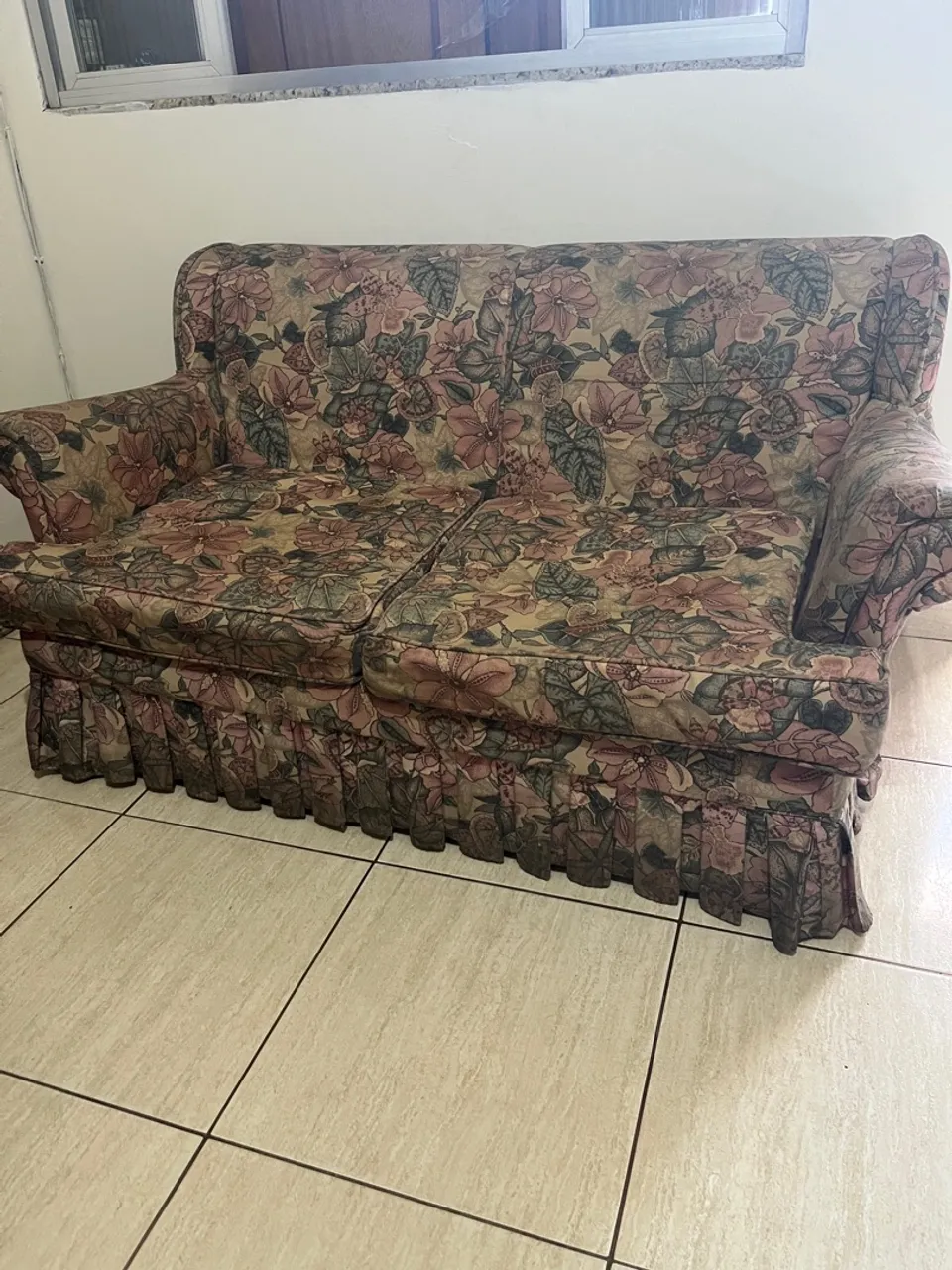 "sofas antigos" - Sofás e Poltronas no Brasil