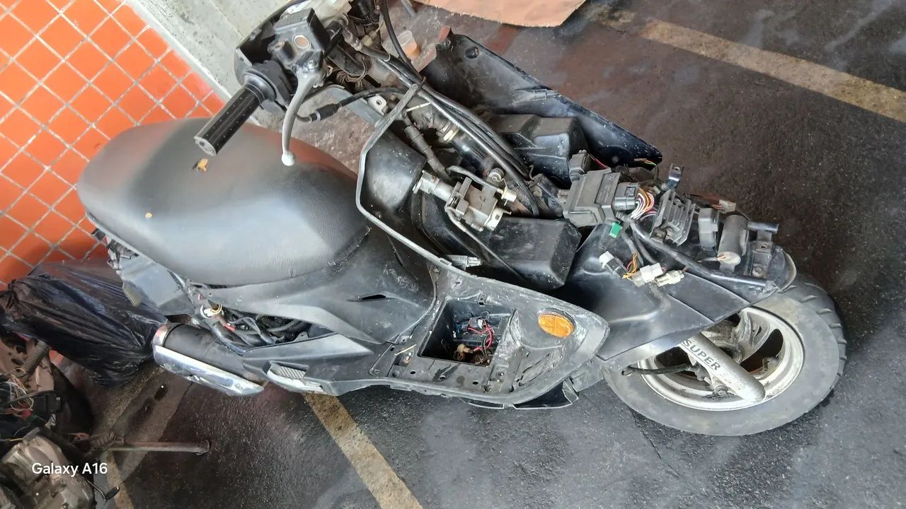 SUZUKI 400 2011 - 1396050093 | OLX