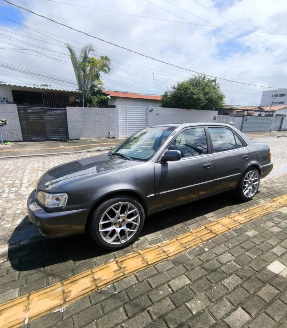 TOYOTA COROLLA 2001 Usados e Novos