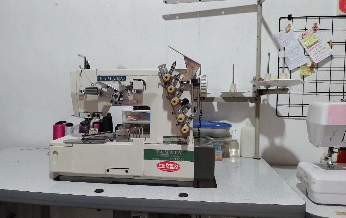 Máquina Colarete/ Galoneira industrial - Equipamentos Para Comércio ...