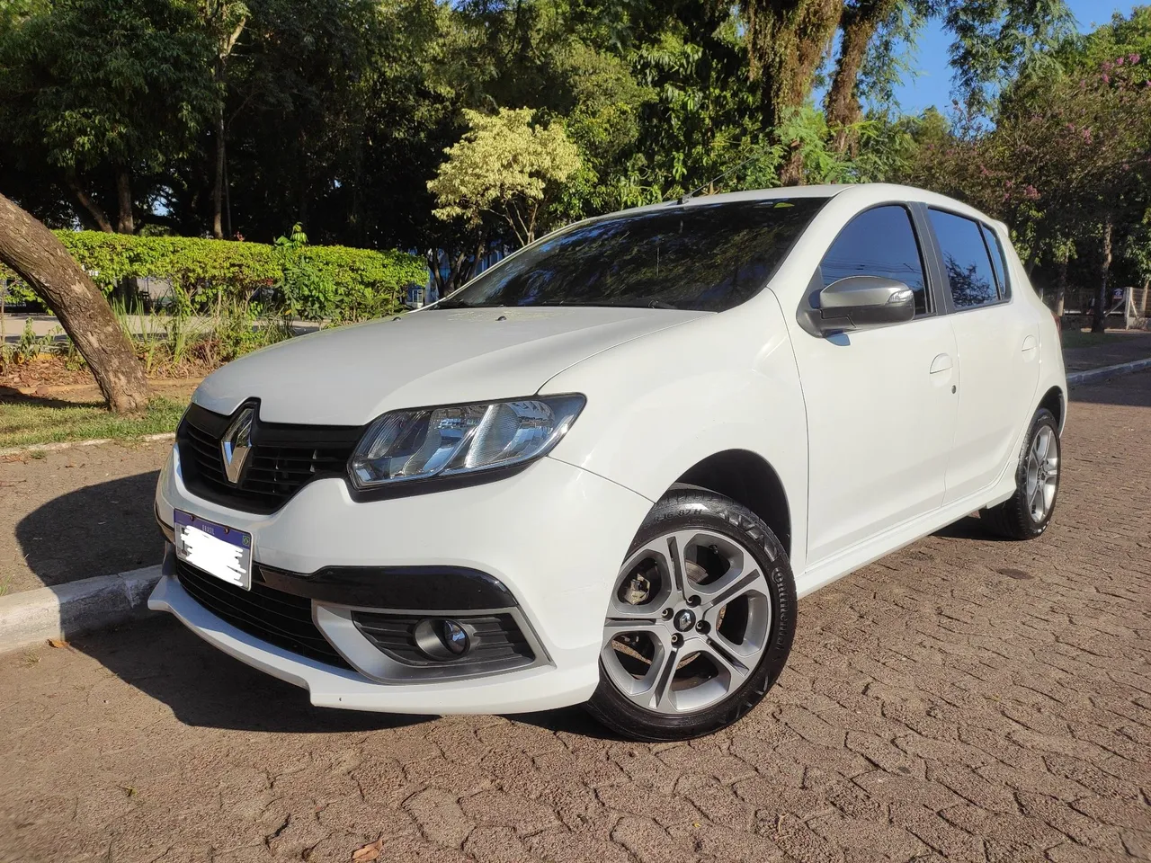 Renault Sandero 2018 Usados e Novos no RS