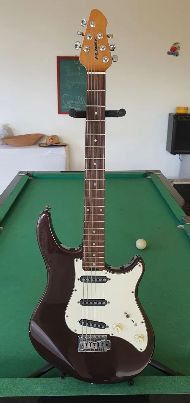 "guitarras peavey" no Brasil