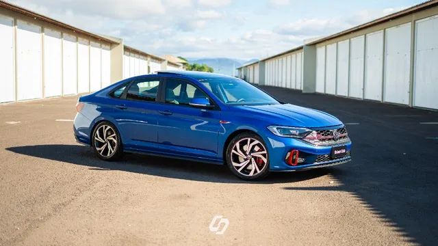 VOLKSWAGEN JETTA 2024 Usados e Novos no RS