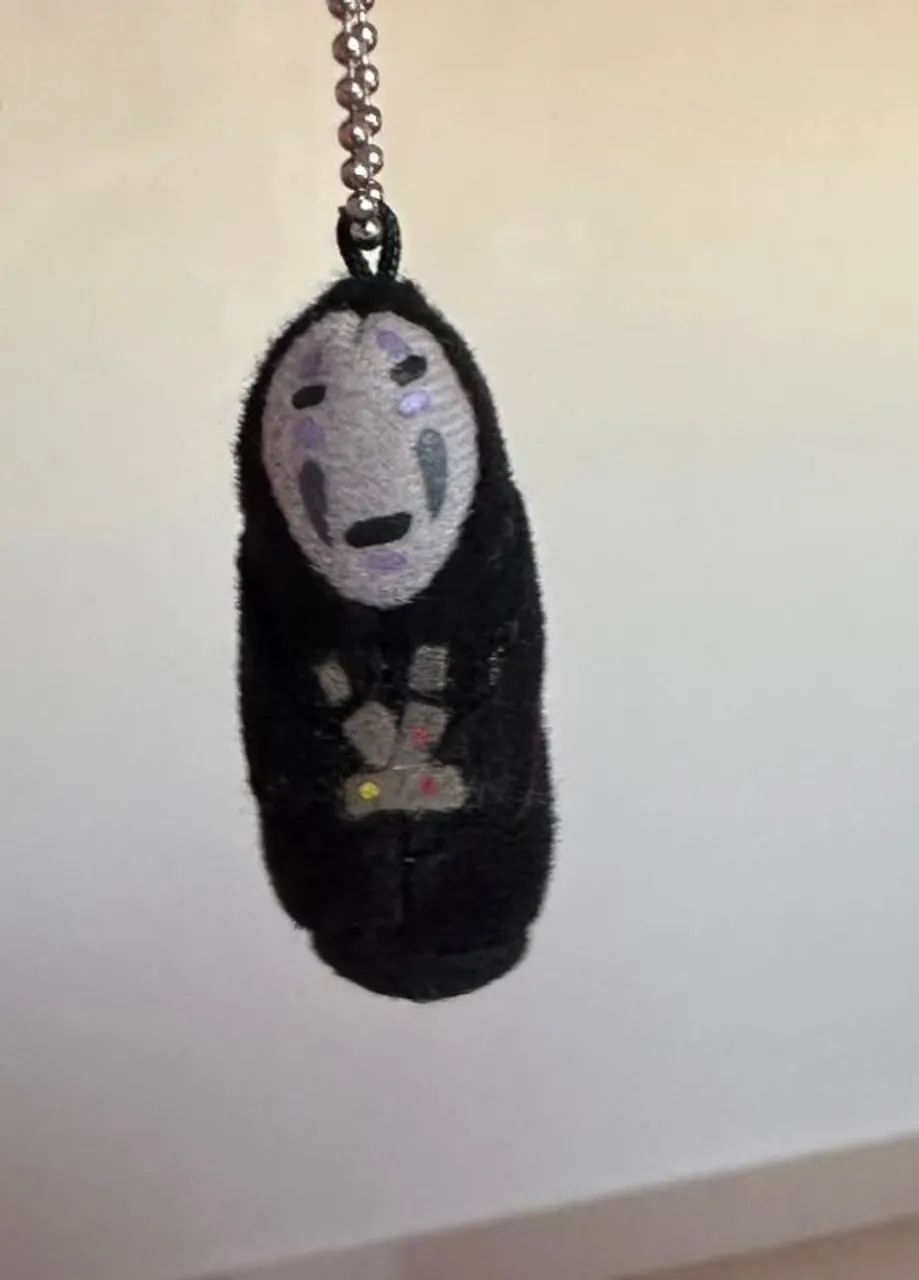 CHAVEIRO PERSONAGEM KAONASHI (SEM ROSTO) DO FILME JAPONÊS A VIAGEM DE ...