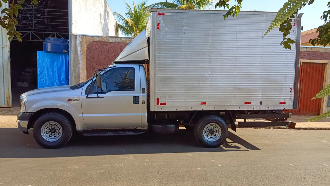 "caminhao ford f350" - Caminhões no Brasil