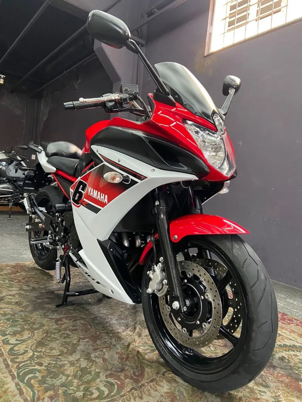 Motos YAMAHA XJ6 2015 no Brasil
