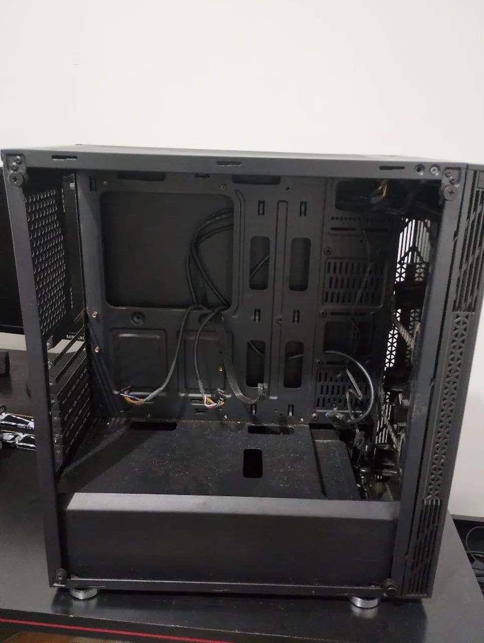 Gabinete pichau - Peças de Hardware - Portinho, Cabo Frio 1472420946 | OLX