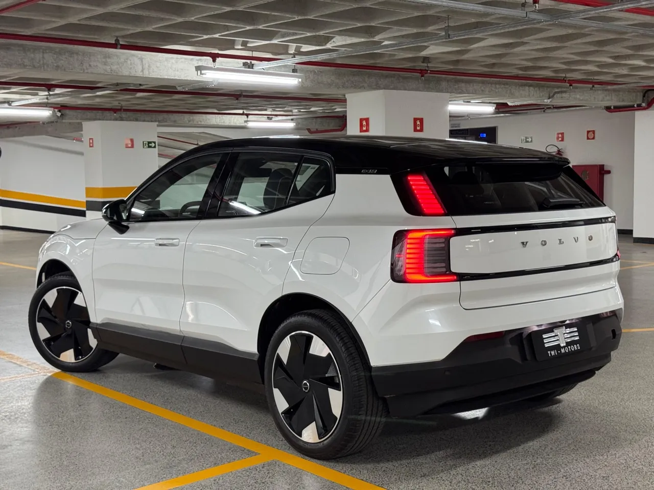 VOLVO EX30 Usados e Novos