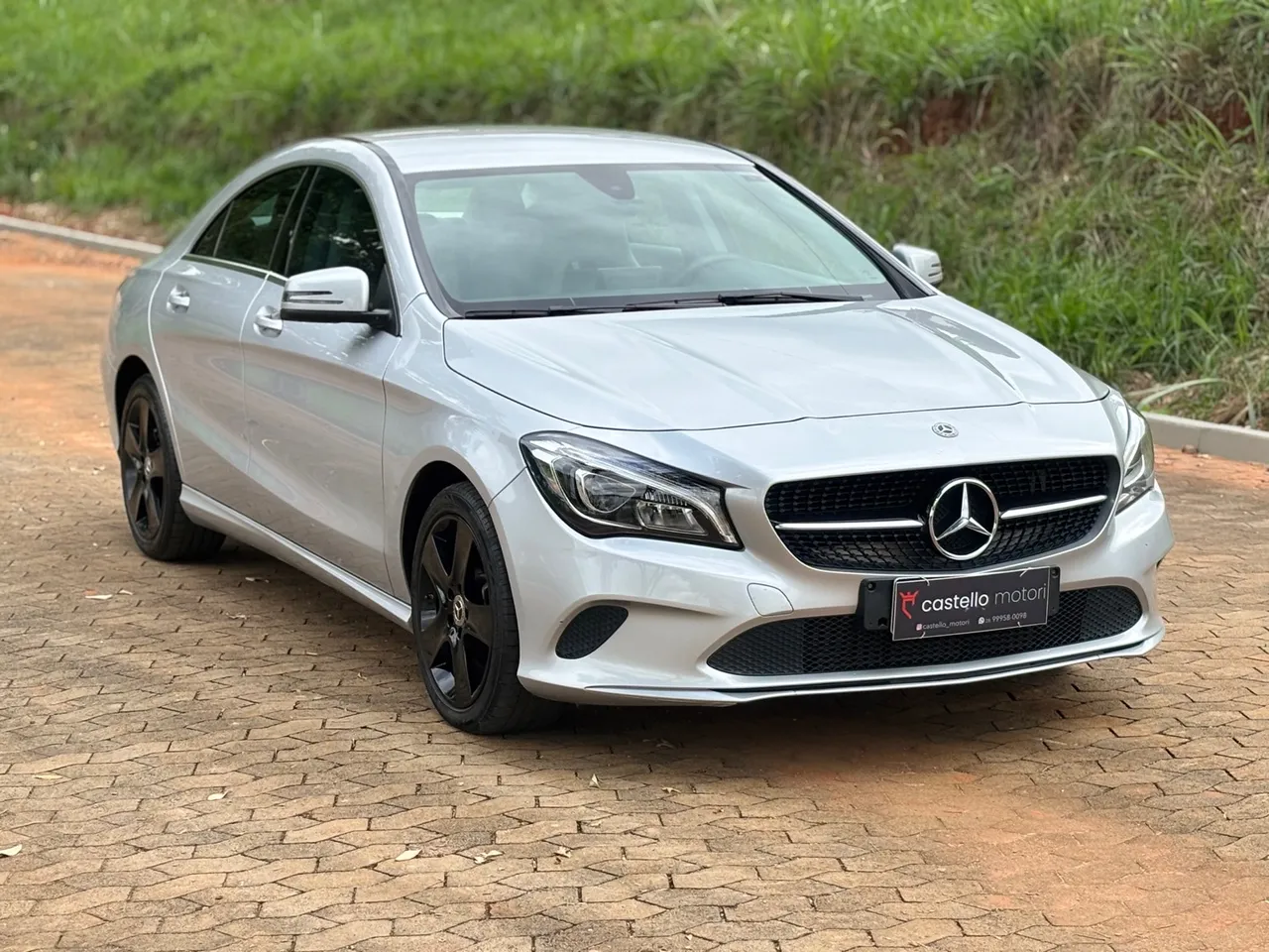 MERCEDES-BENZ CLA-180 2018 Usados e Novos