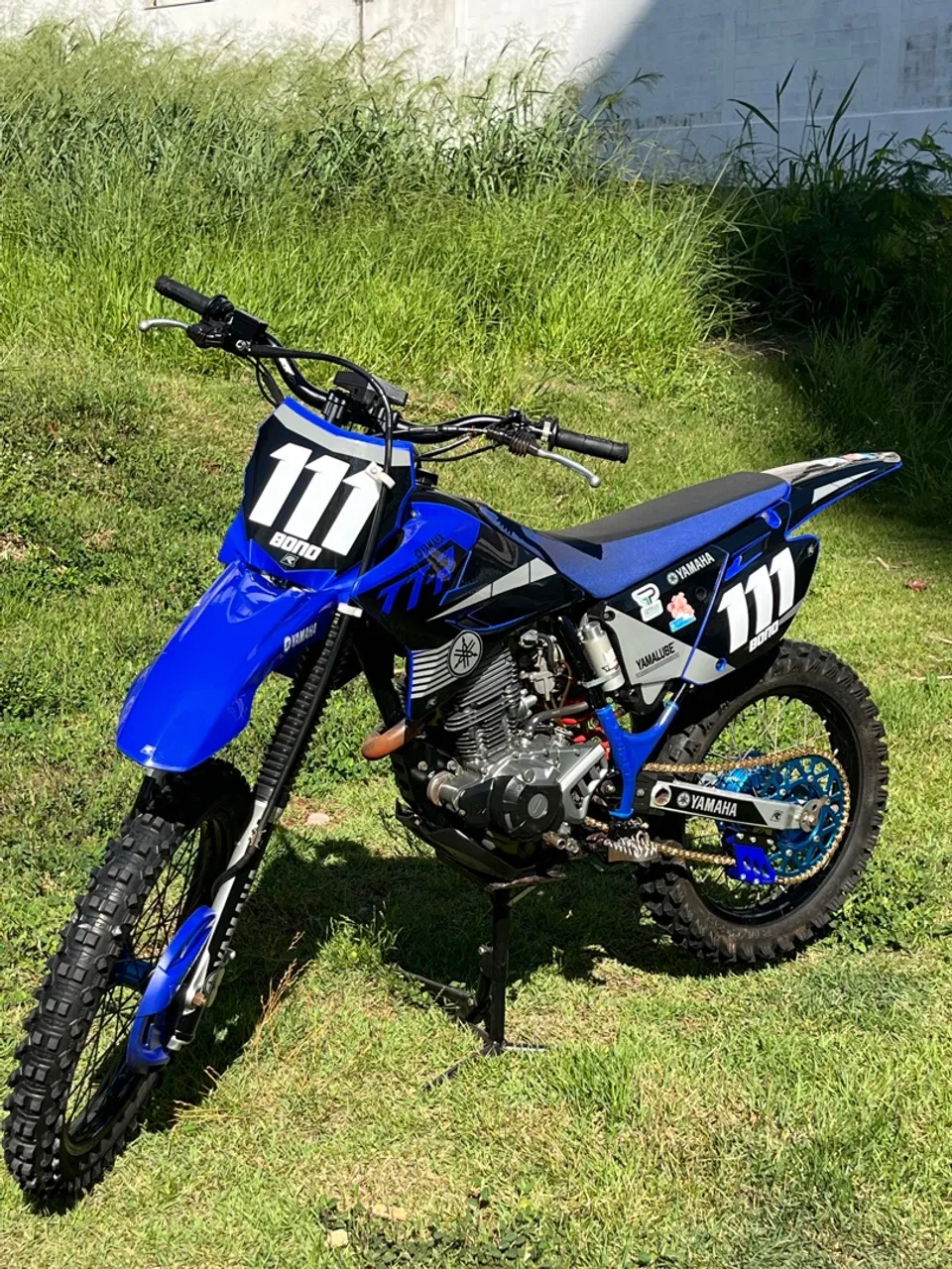 Motos Yamaha TT-R 230 no Brasil