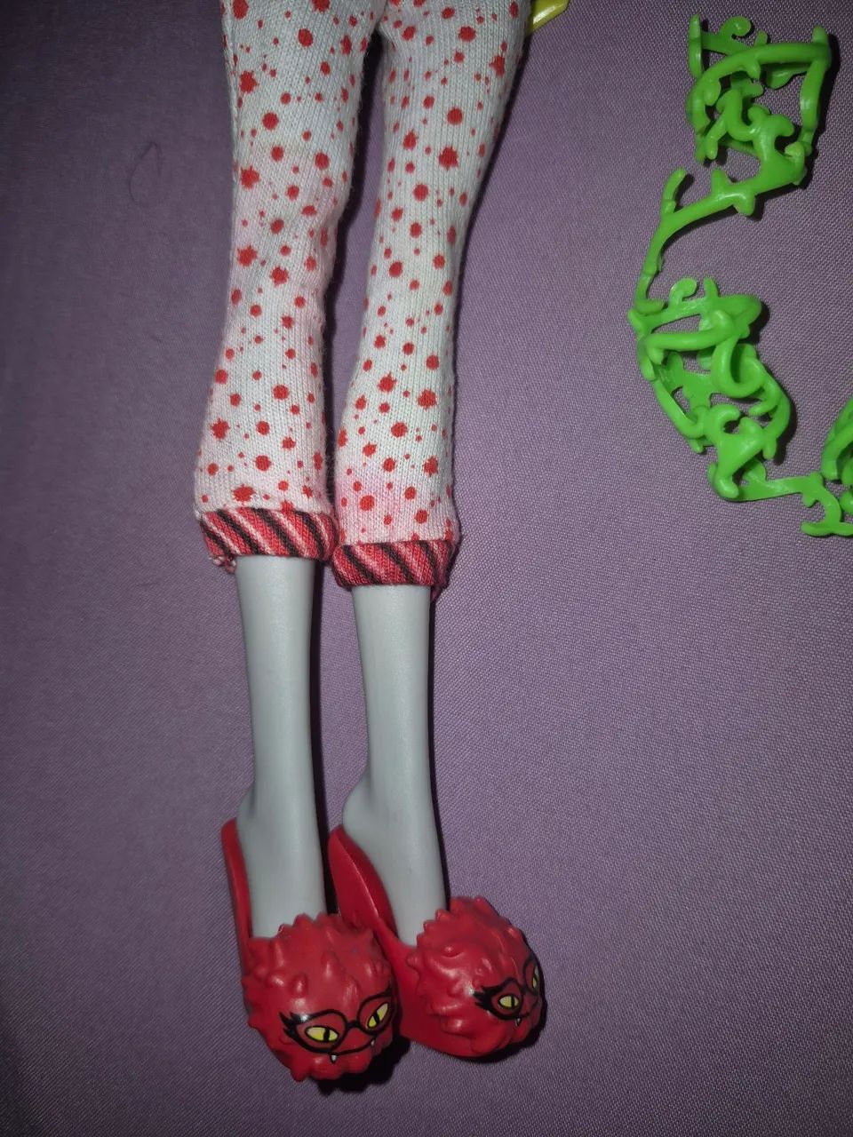 Lote com Monster High Dead Tired. Se atente as fotos! Leia a descrição ...