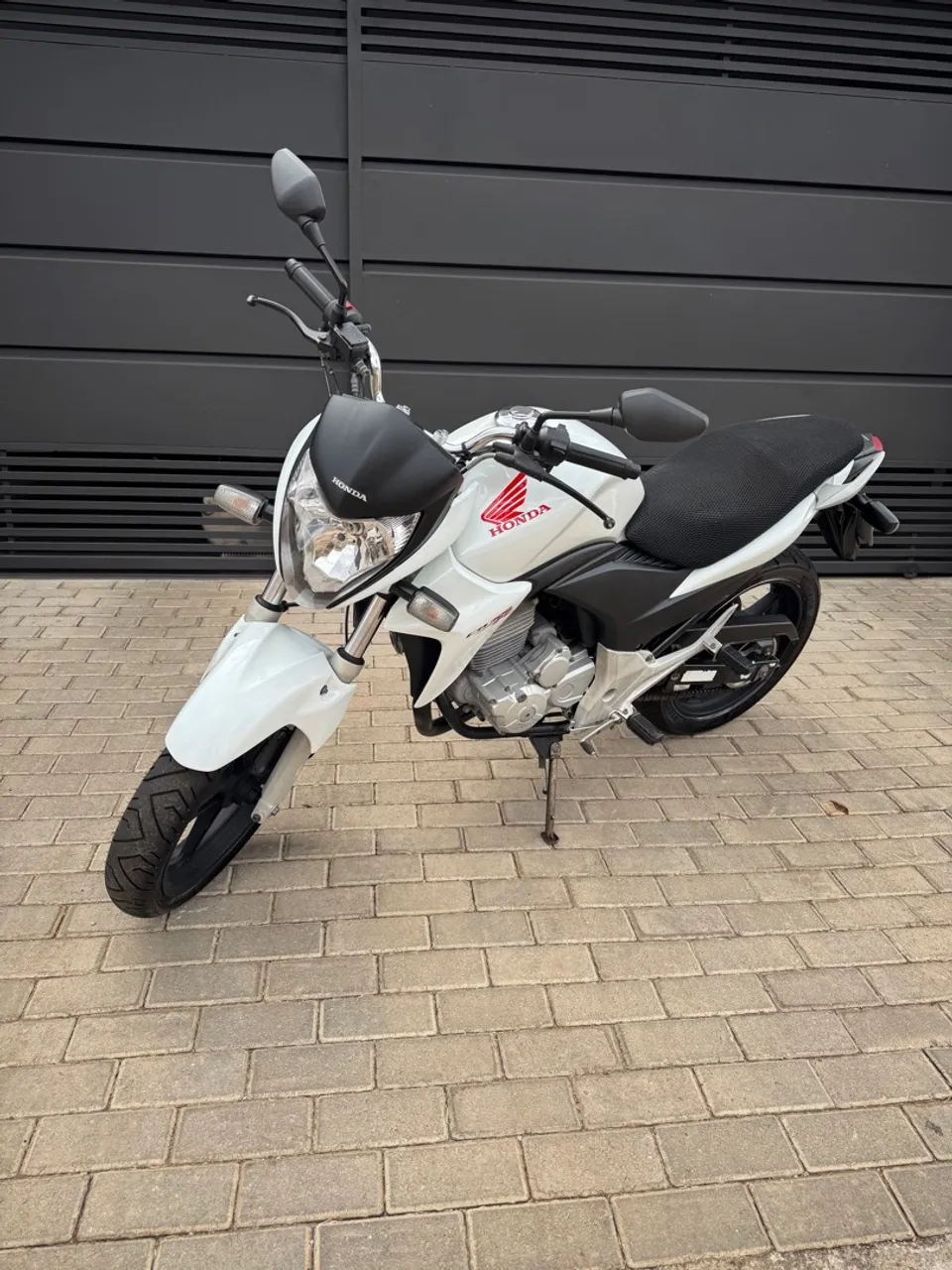 Motos HONDA CB 2014 no Brasil