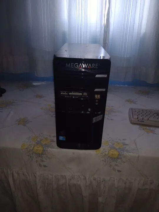 Computador MEGAWARE - Computadores e Desktops - Alves Dias, São ...