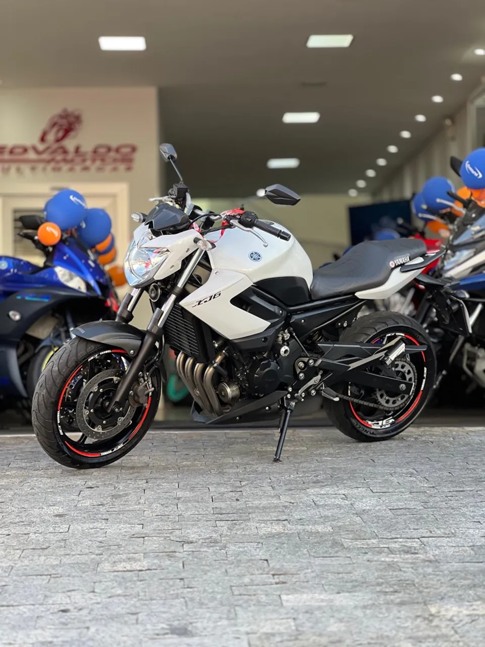 Motos YAMAHA XJ6 no Brasil