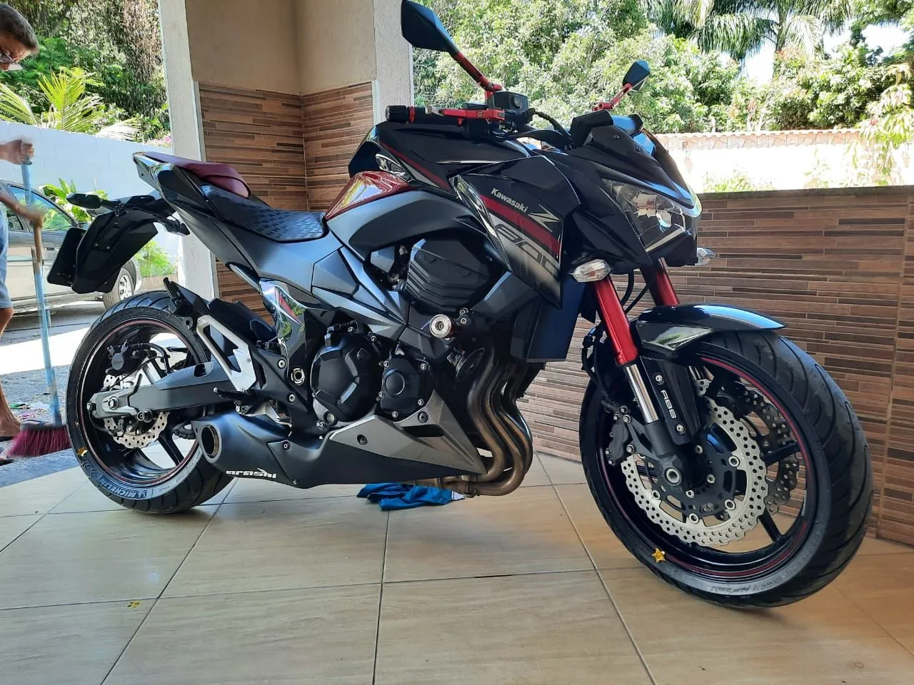 Motos KAWASAKI Z-800 no Brasil