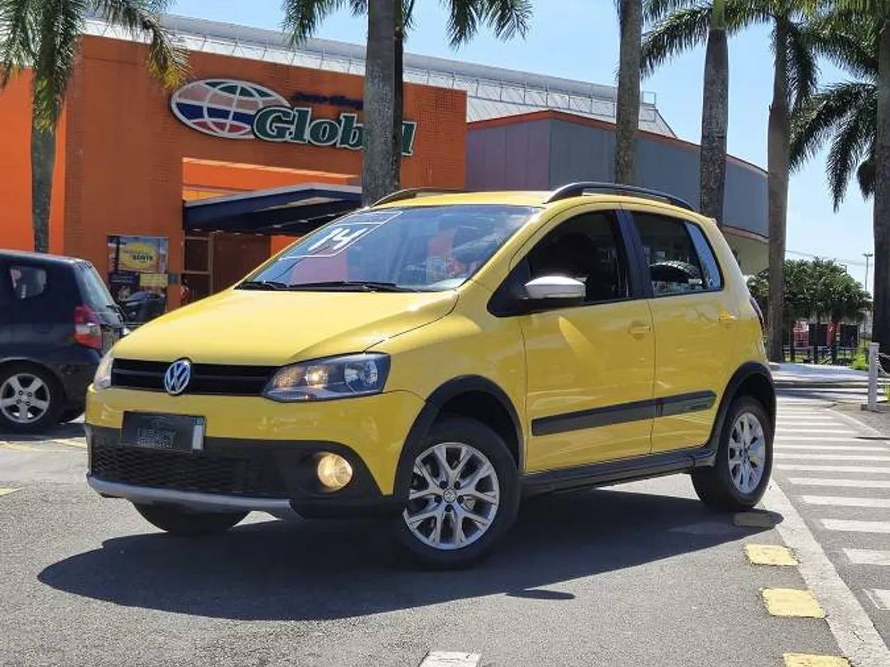 VOLKSWAGEN CROSSFOX 2014 Usados e Novos