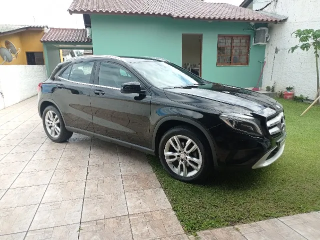 MERCEDES-BENZ GLA-200 2016 Usados e Novos