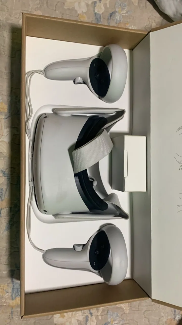 "oculus quest 2" - Consoles de Vídeo Game no Brasil