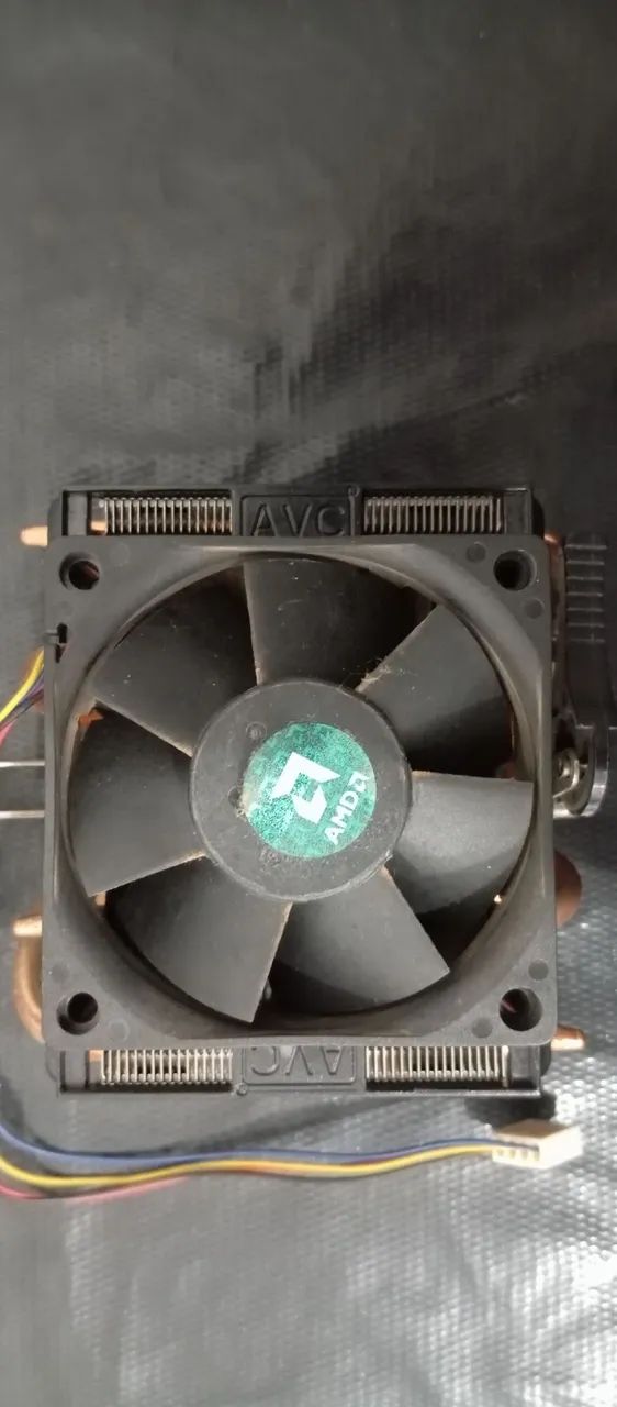 Cooler AMD com Ventoinha AVC - Peças de Hardware - Residencial ...