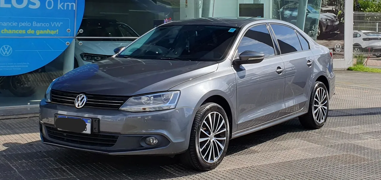 VOLKSWAGEN JETTA 2012 Usados e Novos