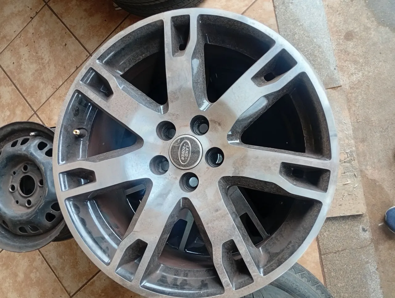 "rodas aro 18 land rover" - Peças para carros, vans e utilitários no Brasil