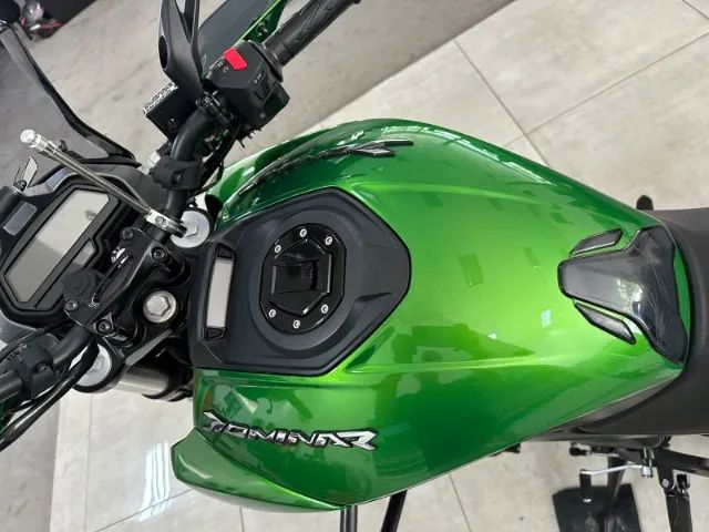Motos BAJAJ DOMINAR no Brasil
