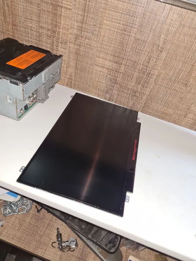 "tela de 14 polegadas" no Brasil