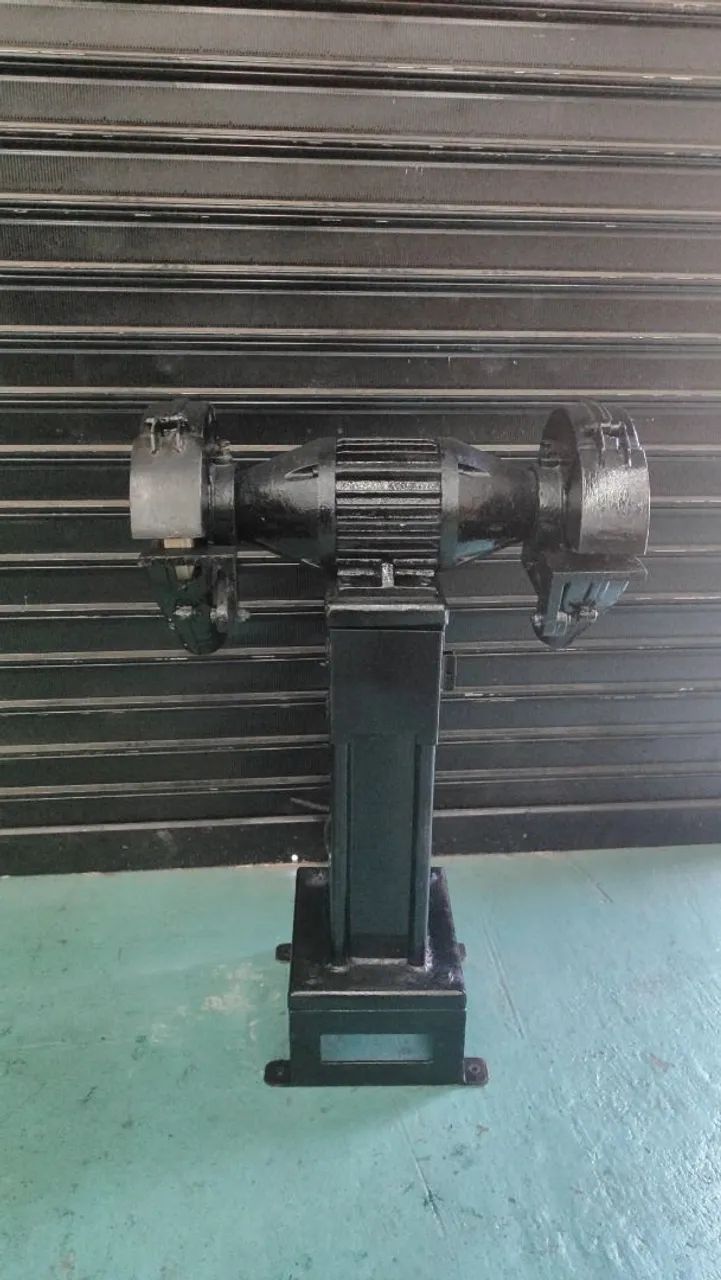 Esmerilhadeira de bancada industrial - Ferramentas de Construção ...