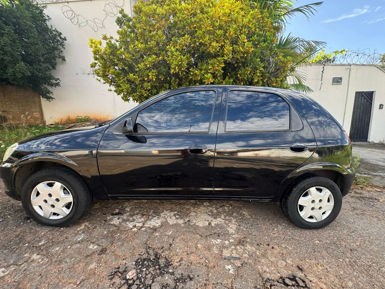 "celta preto" - Carros Usados e Novos à venda