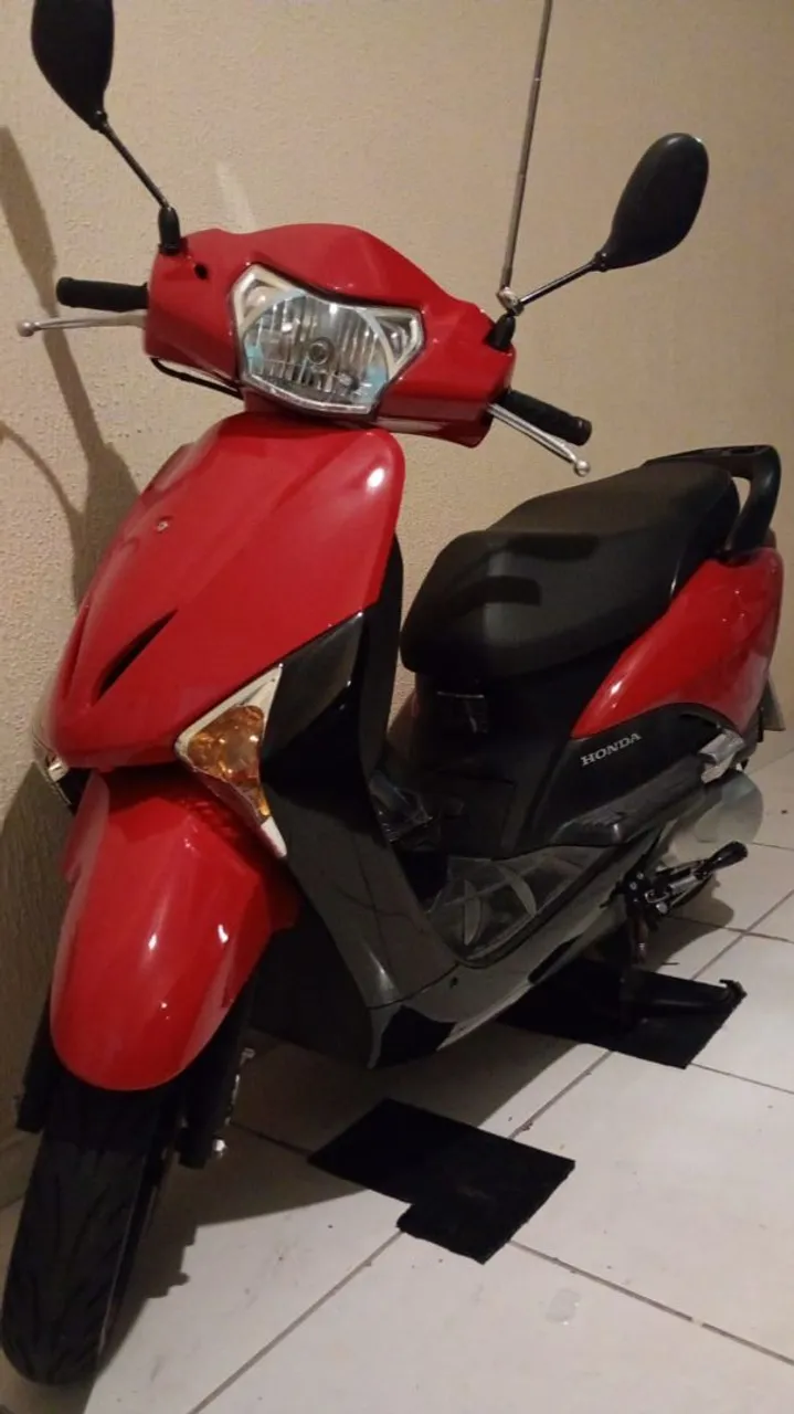 Motos HONDA LEAD no Brasil