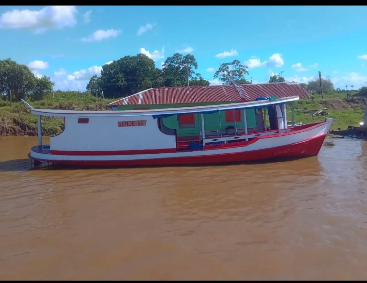 "barco de madeira" no Brasil